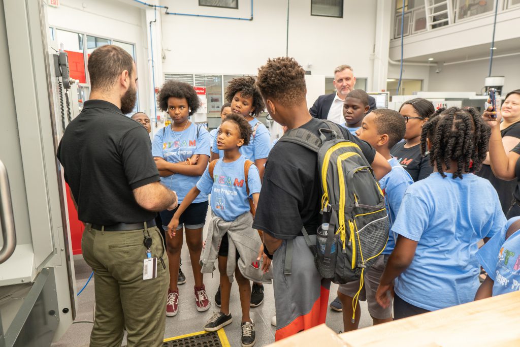 STEAM Campers Tour Pennoni and NJIT Makerspace | Pennoni